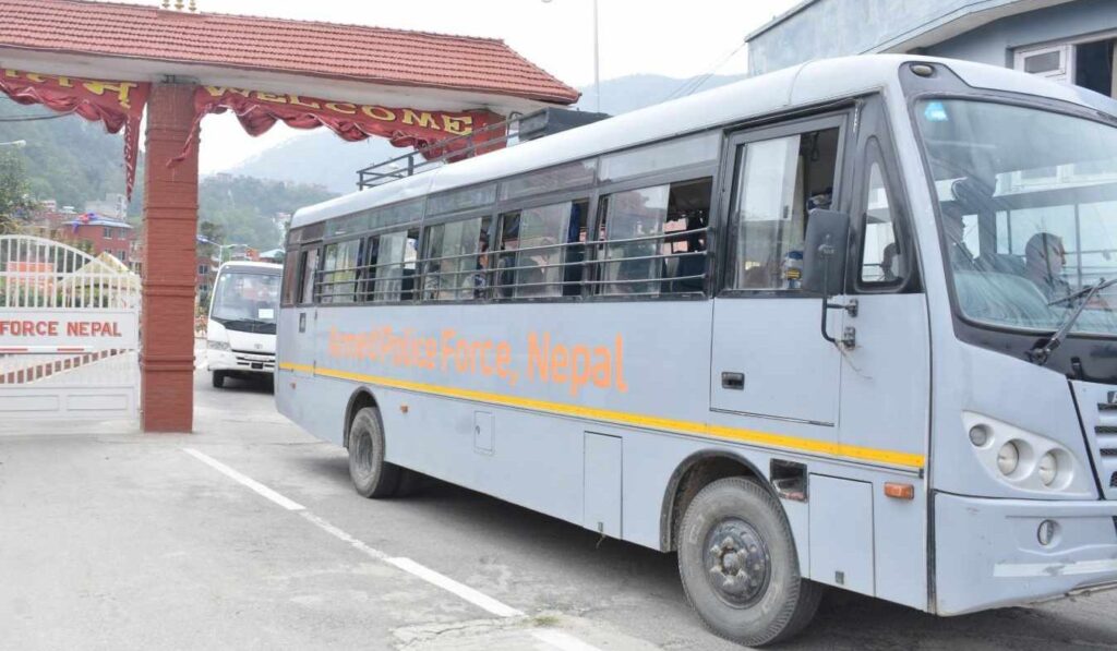 उपत्यकामा सशस्त्र प्रहरीको निःशुल्क बस सेवा – Call 24 News